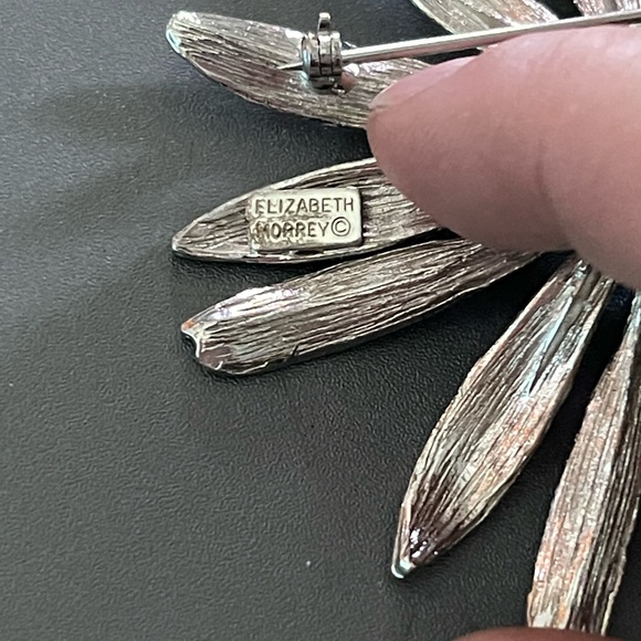 Elizabeth Morrey | Jewelry | Vintage Elizabeth Morrey Signed Floral ...